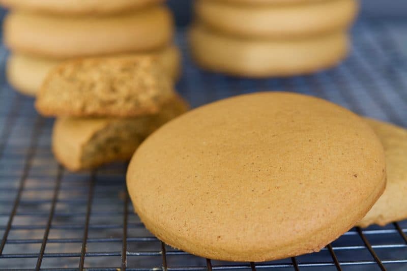 Galletas Cucas (Colombian Gingerbread Cookies)